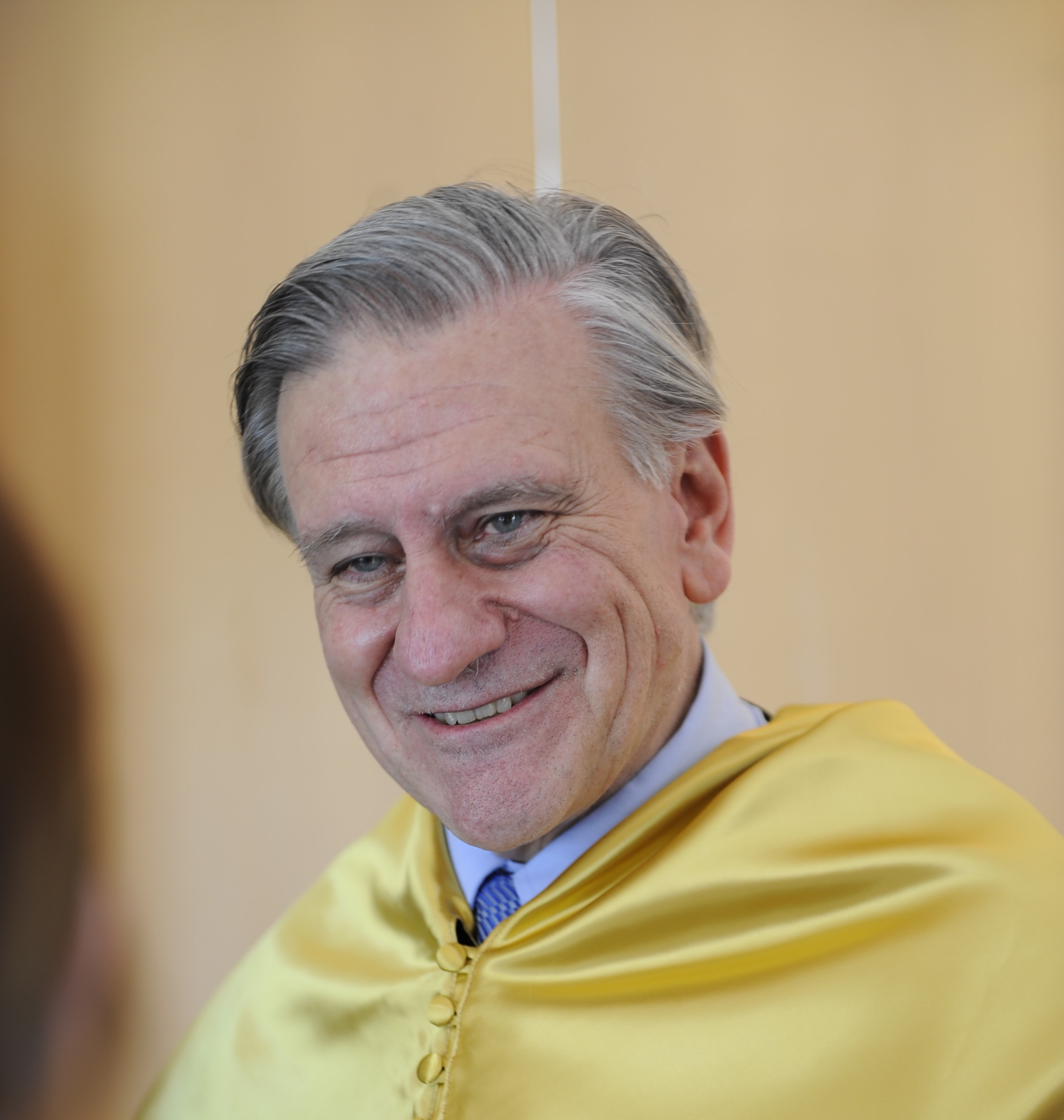 La investigación cardiovascular internacional se cita en Cardona de la ...